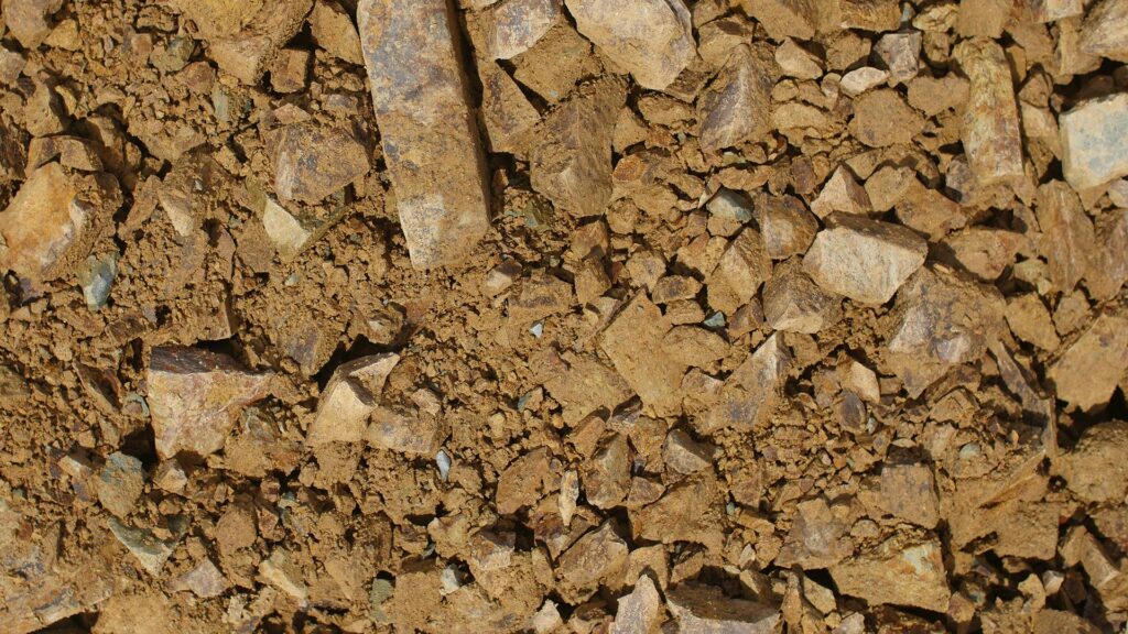 Atlas Quarries | Bulk Aggregates to build roads and commercial projects